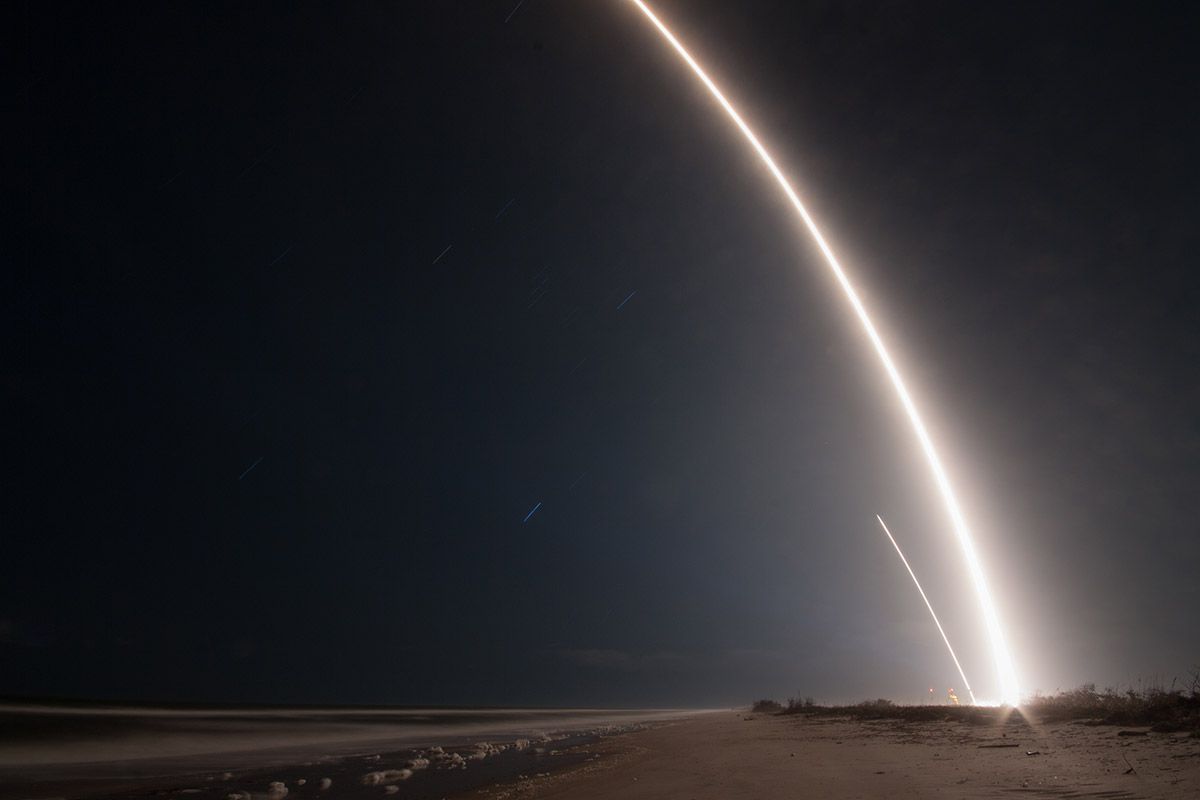 In Photos: SpaceX Rocket Launches Secret Zuma Spacecraft, Then Lands ...