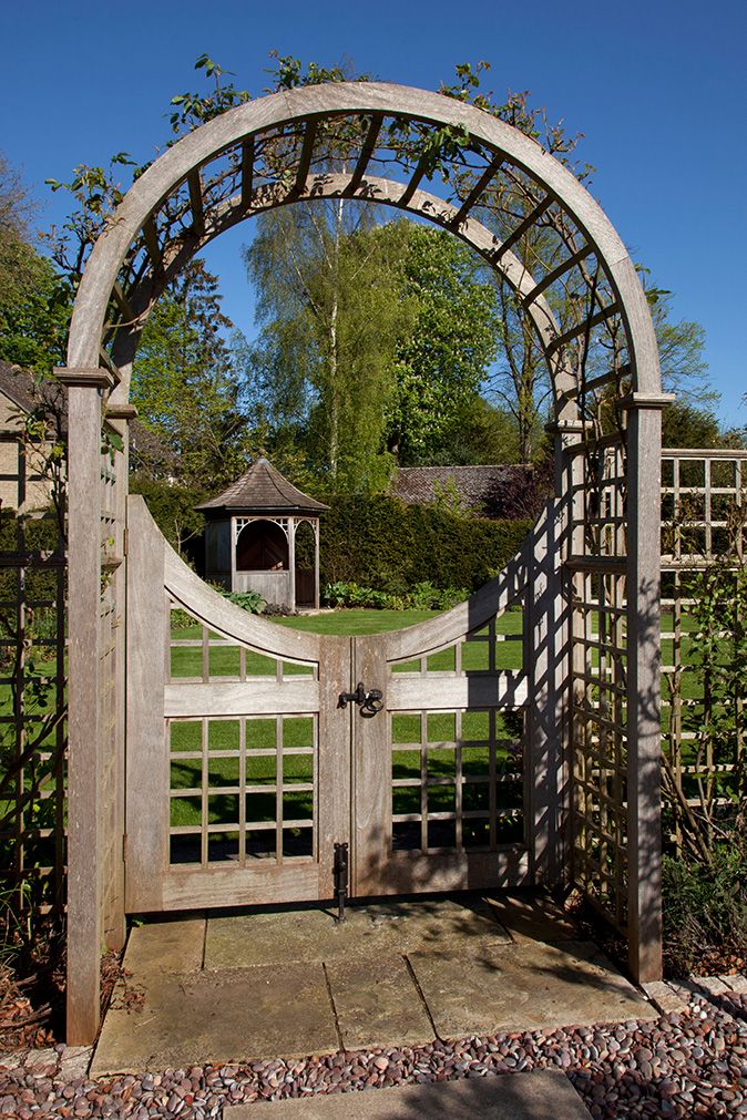 17 country garden gates which demonstrate a perfect combination of form ...