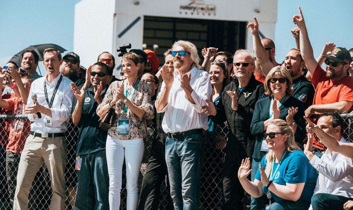 Photos: Virgin Galactic's VSS Unity Aces 2nd Powered Test Flight | Space