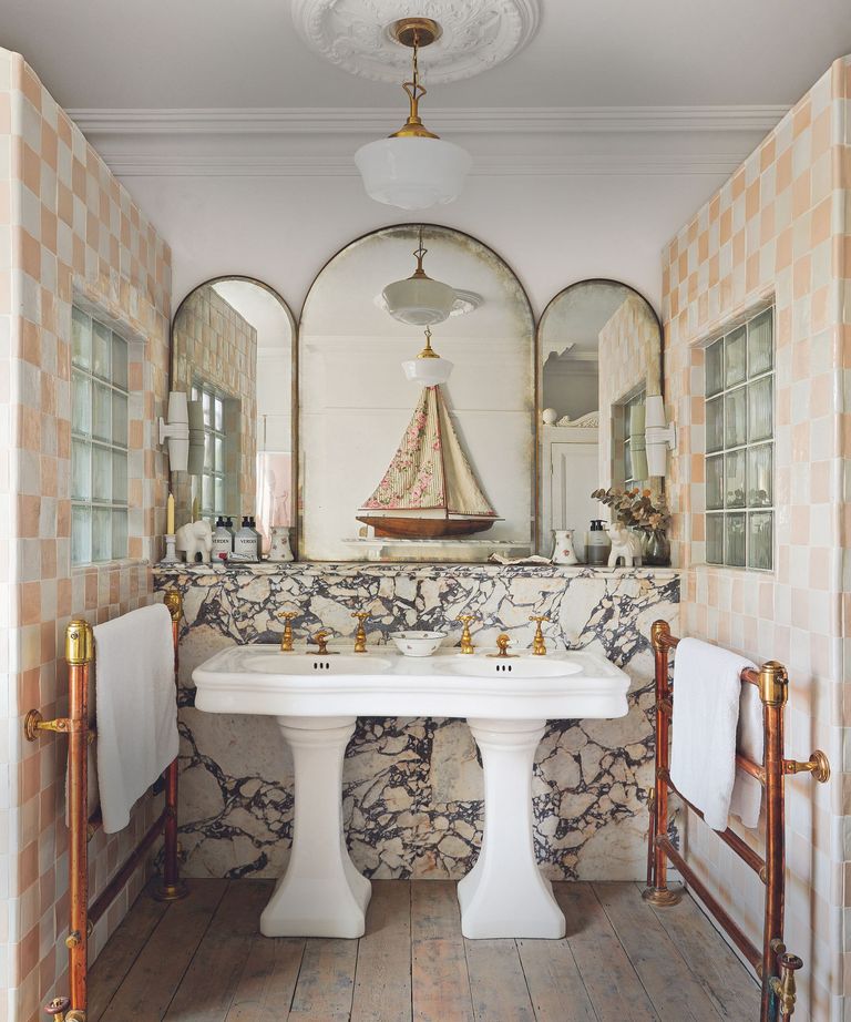 Double vanity bathroom ideas: 10 expert design tips | Homes and Gardens