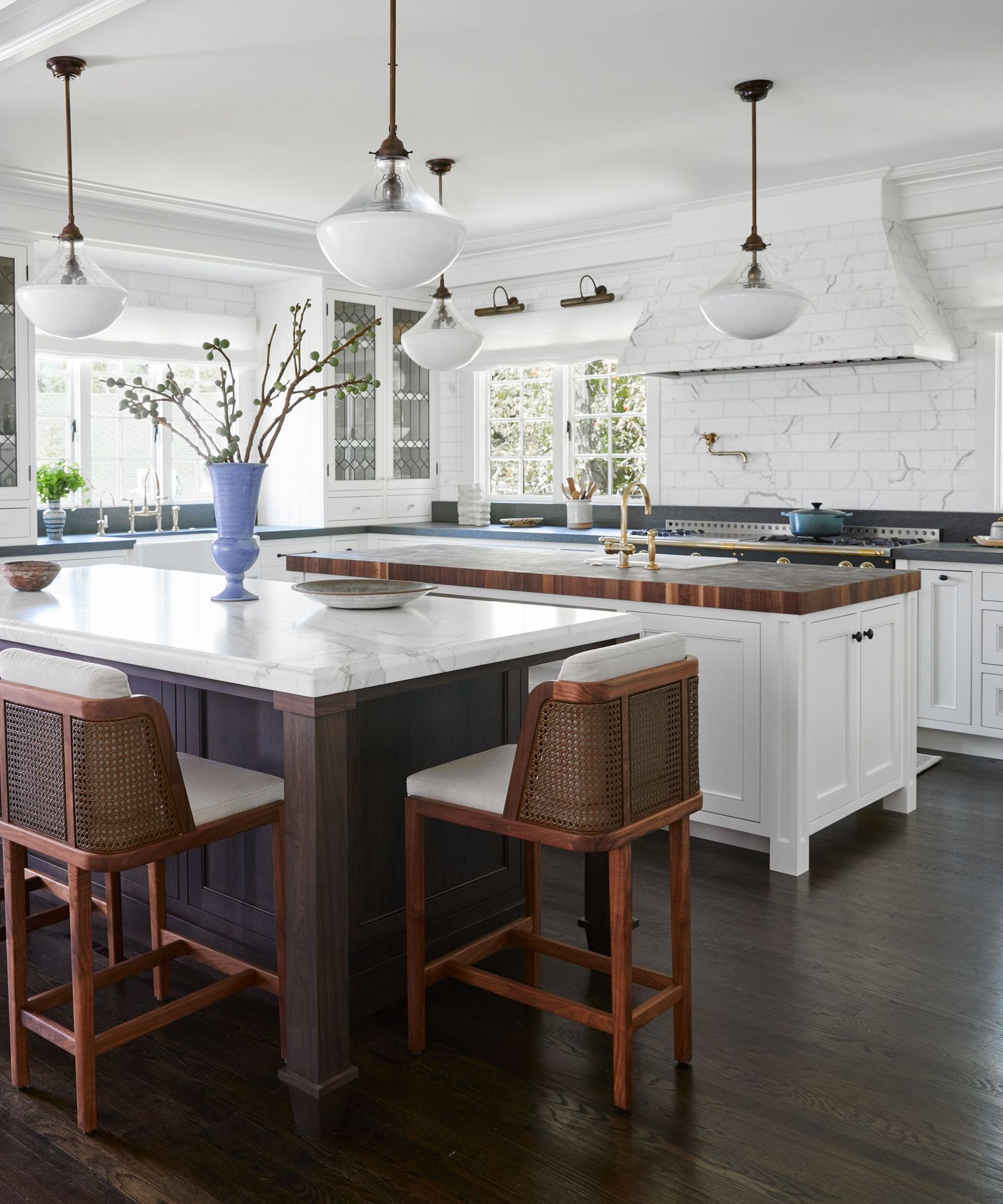Kitchen island layout ideas – 7 arrangements from the experts | Homes ...