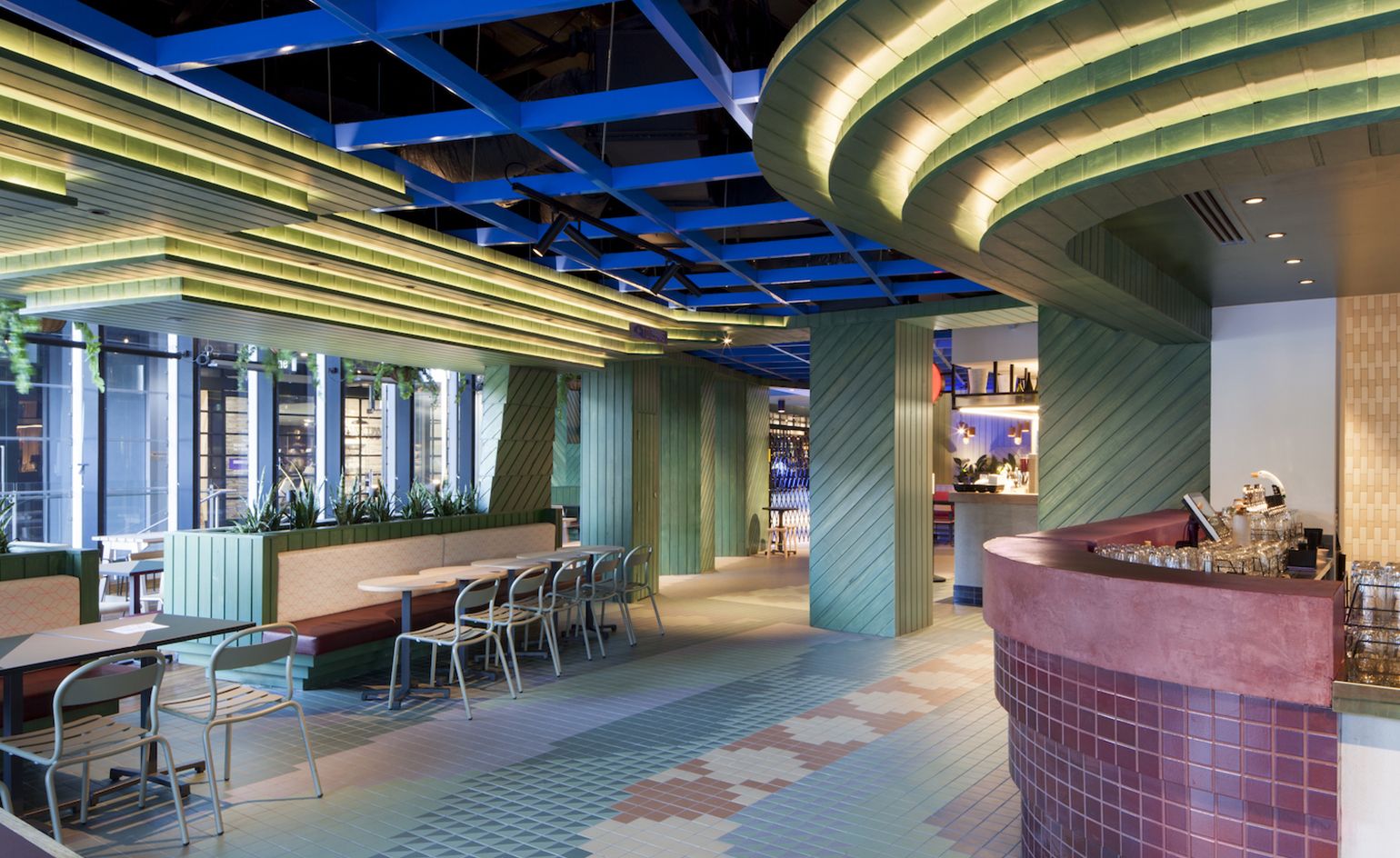 Hightail | Wallpaper