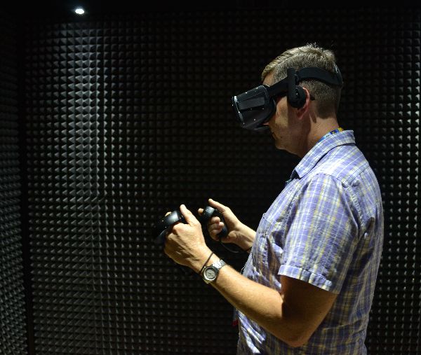 The Oculus Rift Touch Controller, Hands On | Tom's Hardware