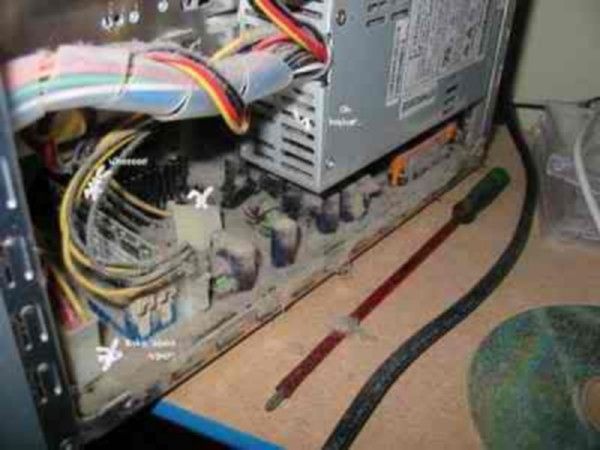 In Pictures: 40 Of The Dirtiest PCs We've Ever Seen: Page 2 | Tom's ...