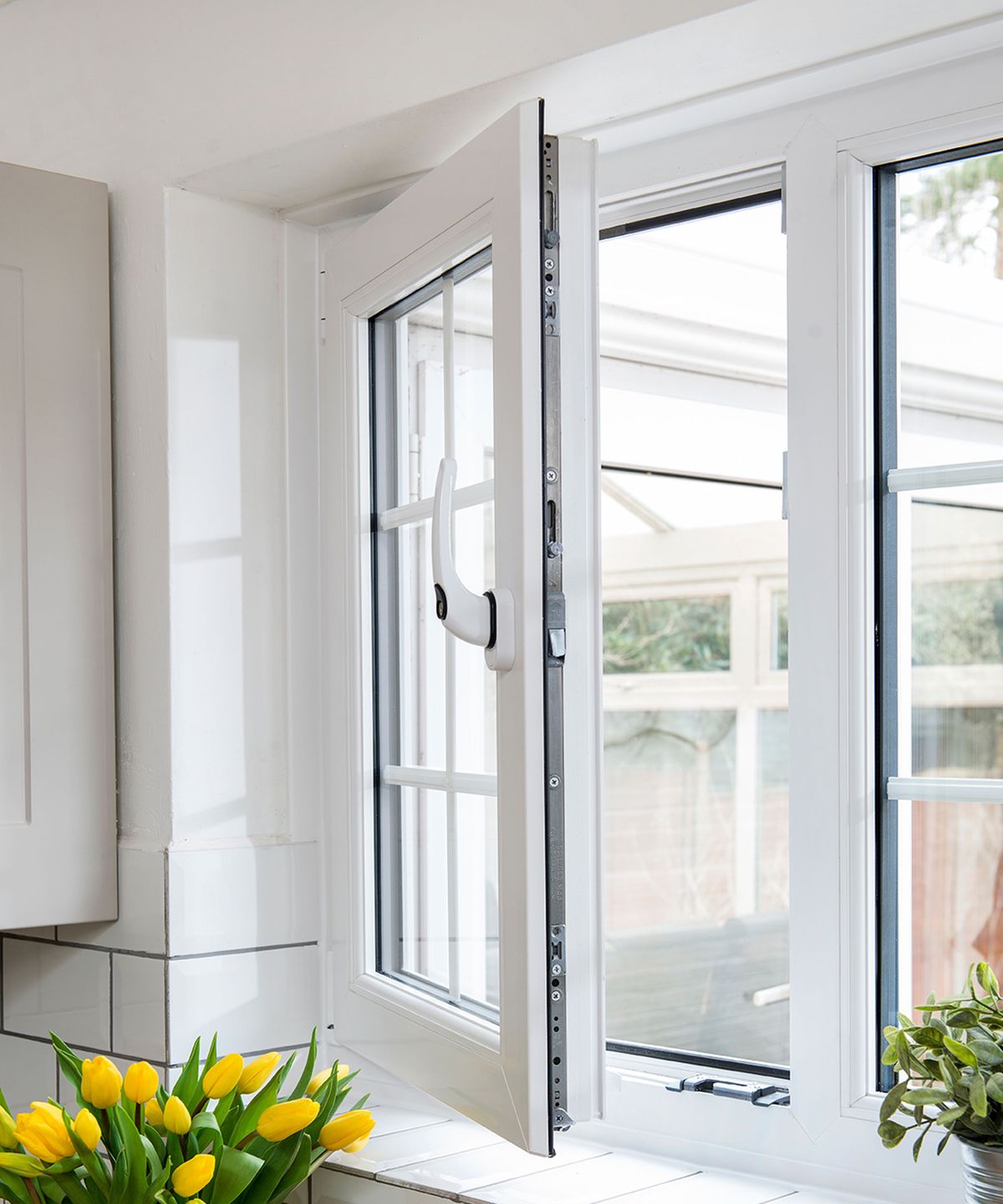 Types of windows explained and the pros and cons of each | Homebuilding