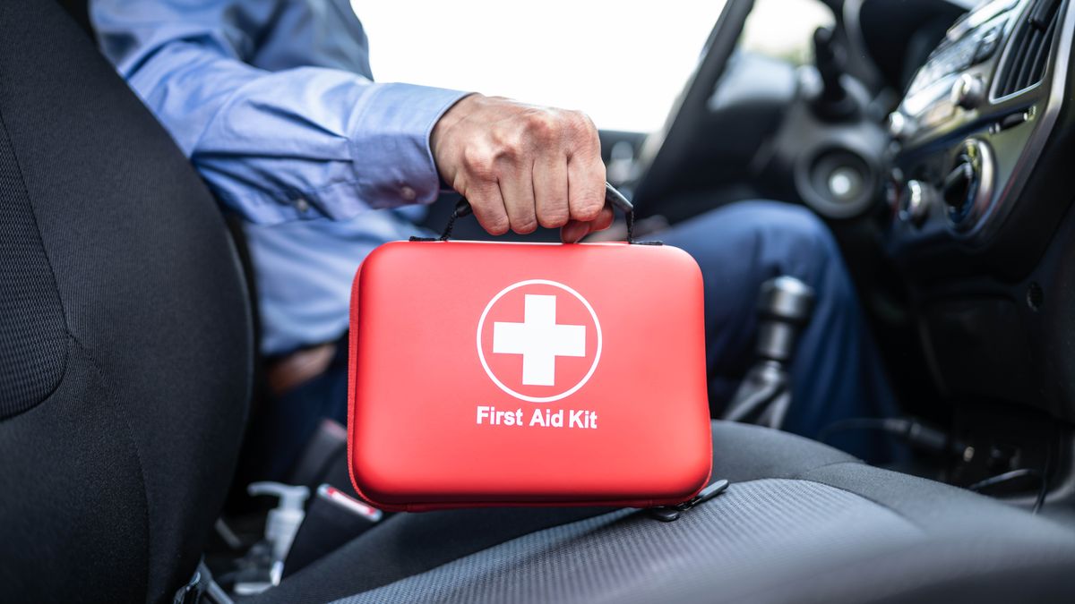 7 things you should always keep in the trunk of your car | Tom's Guide