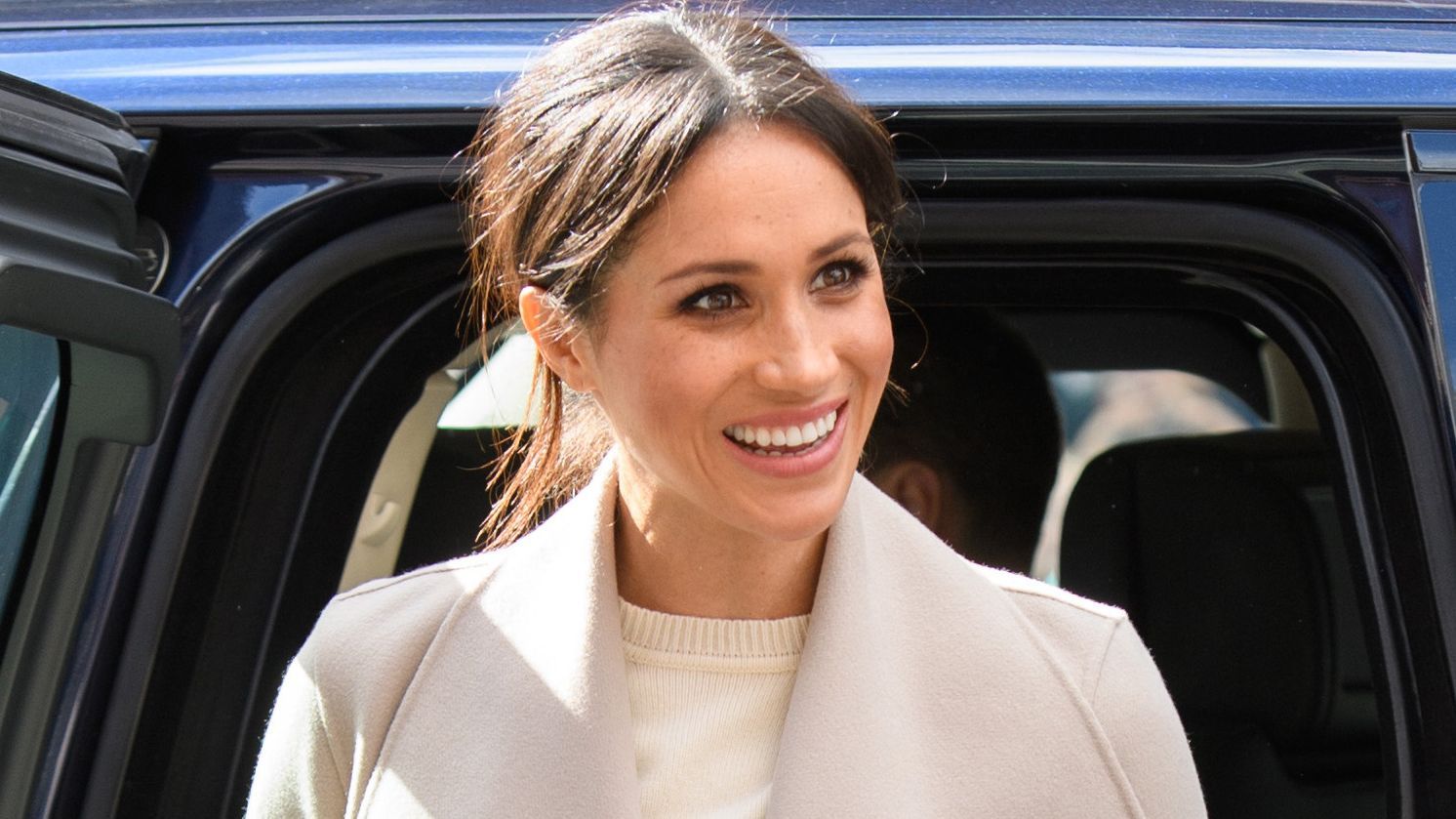 Meghan Markle Worked as a Freelance Calligrapher in Between Acting Jobs ...