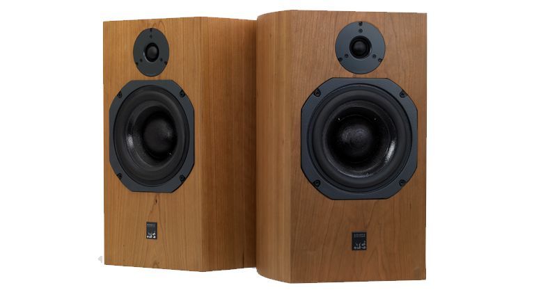 This Naim-powered CD and vinyl system celebrates the best of British hi ... This Naim-powered CD and vinyl system celebrates the best of British hi ...