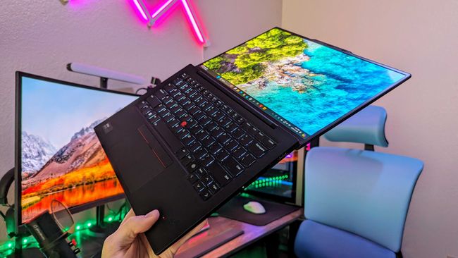 Lenovo ThinkPad X1 Carbon (Gen 12) review: A legendary enterprise ...