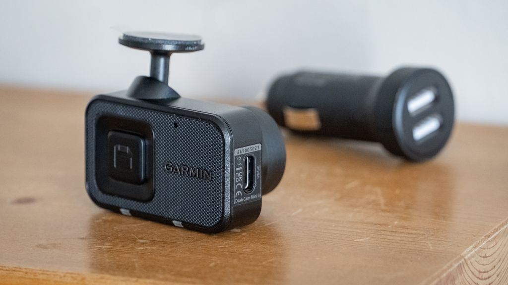 Garmin Dash Cam Mini 3 review: same great design, now with less glare ...