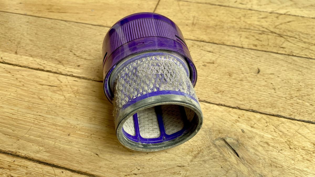 I've tested dozens of vacuum cleaners – here's why bagged models are ...