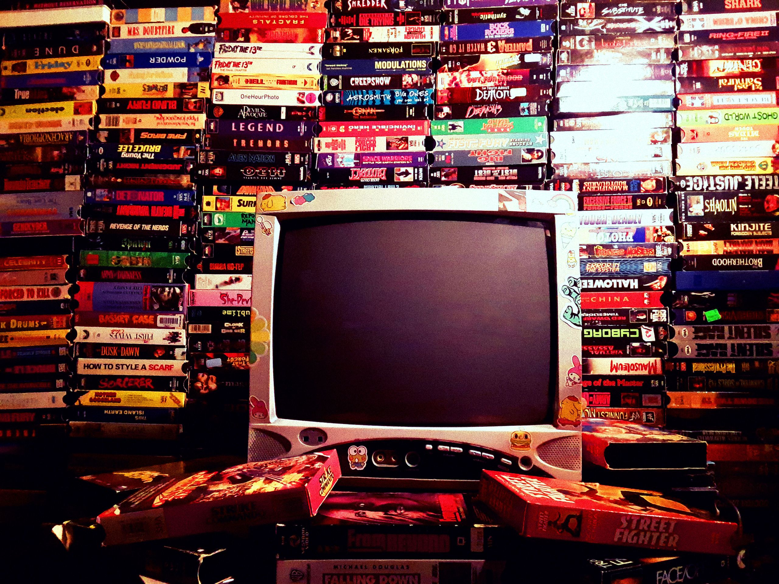This streamer turns '80s found footage into wildly entertaining weekly ...