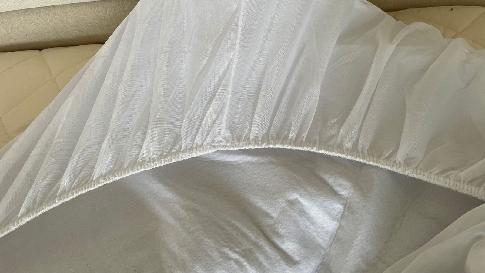 Dreamland Snowed In Organic Cotton Warming Mattress Protector review ...