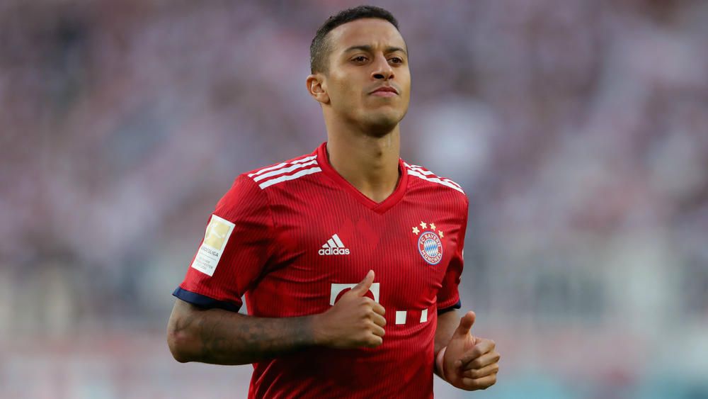 Thiago back training with Bayern Munich squad | FourFourTwo