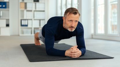 Core workout for beginners: Try these six moves at home | Fit&Well