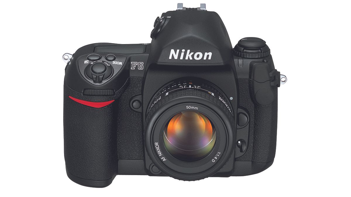 Two tribes go to war: 50 years of Canon/Nikon professional camera ...