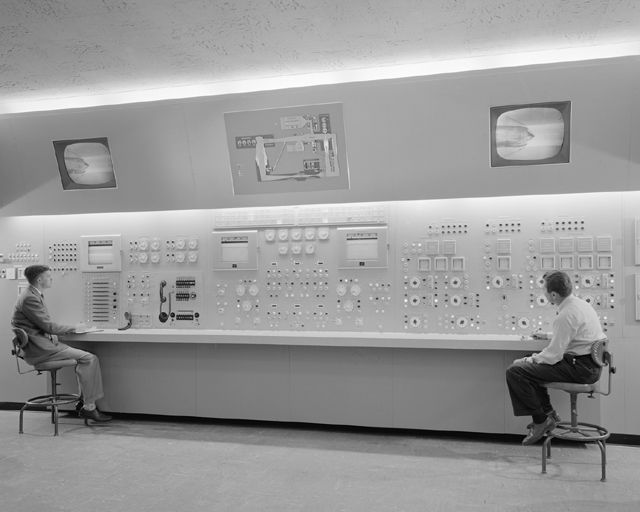 Space History Photo: Control Room - 10ft x 10ft Wind Tunnel | Space