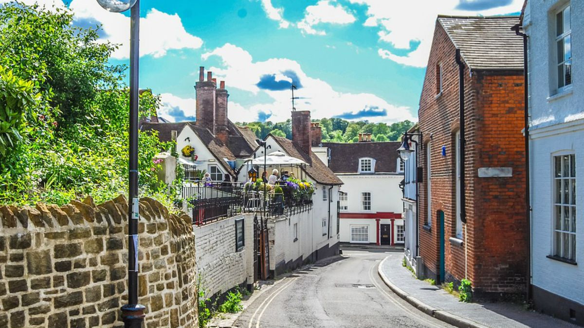 Ten of the best commuter towns near London | The Week