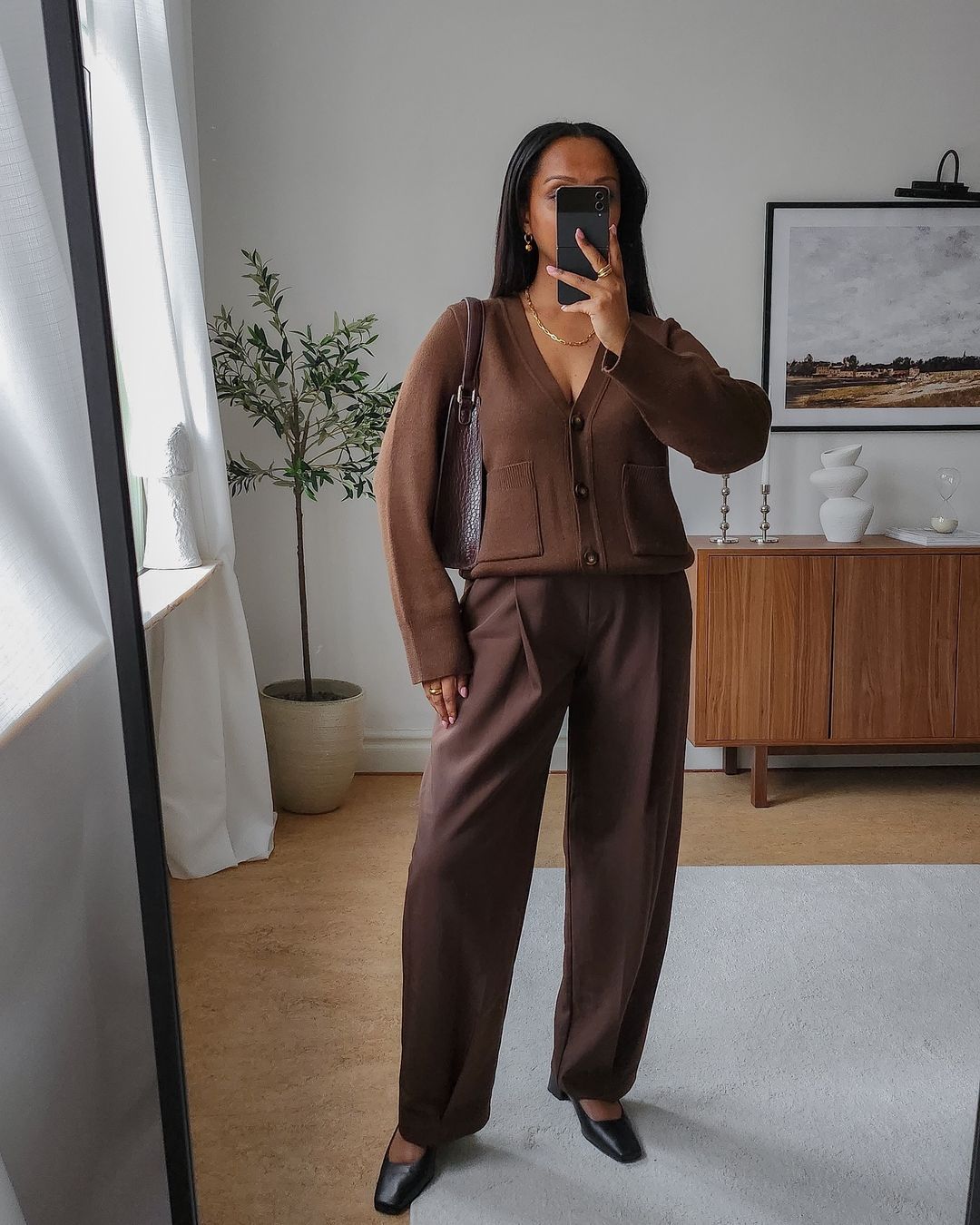 6 Brown Outfit Ideas To Inspire You This Winter, According to a Fashion ...