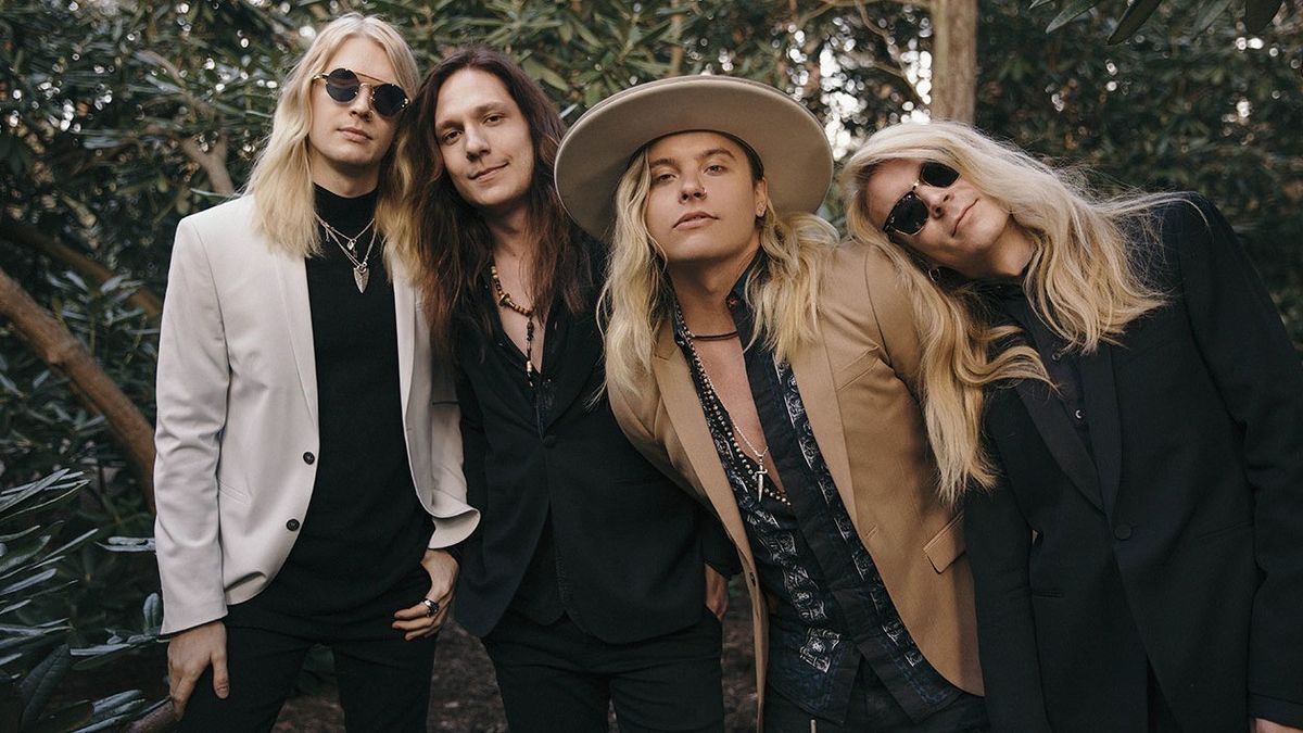 Santa Cruz raise the blood pressure in new video | Louder