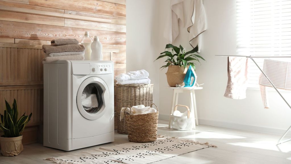 How to clean a washing machine that smells | Homes and Gardens