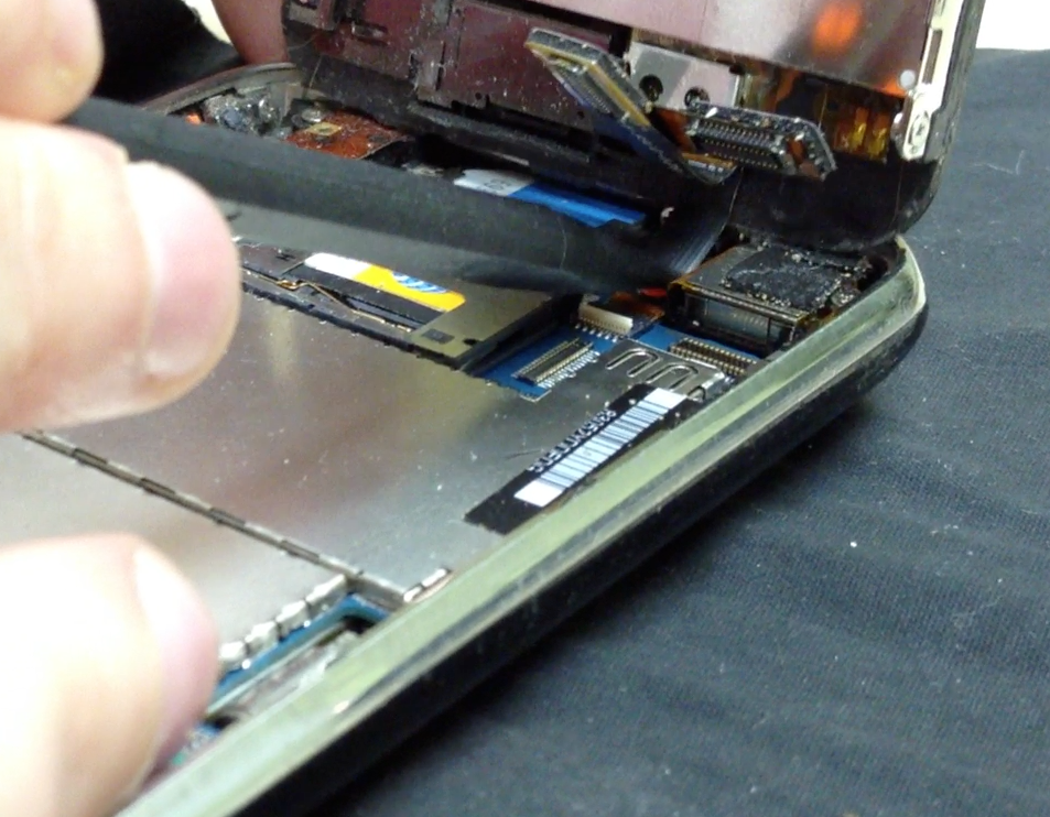 How to replace the rear camera in an iPhone 3G or iPhone 3GS | iMore