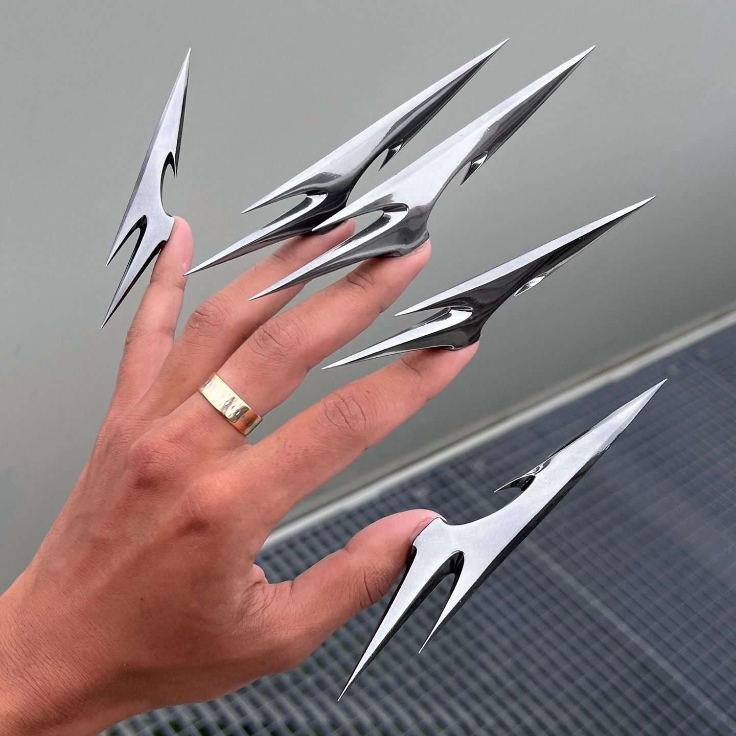 The Y3K "Smart Nails" Trend Is Truly Out of This World | Who What Wear