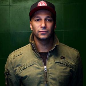 Rage Against the Machine's Tom Morello Reacts to the London Riots ...