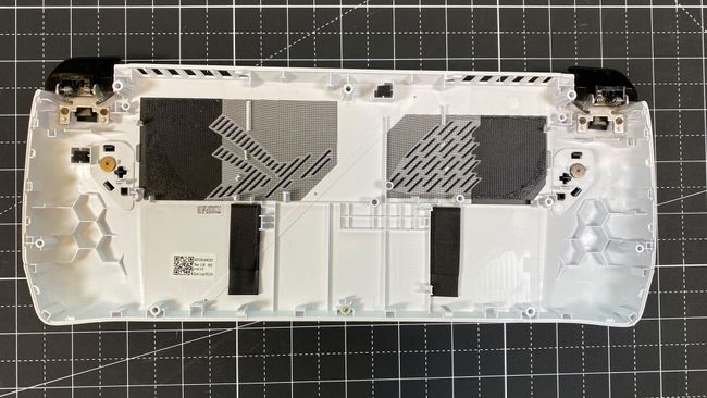 Asus ROG Ally Review (Z1 Extreme): Lighter and Brighter | Tom's Hardware