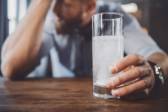 How a Hangover Affects Your Brain the Next Day | Live Science