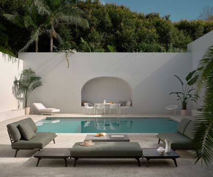 Pool privacy ideas: 10 ways to create a private paradise | Homes and ...