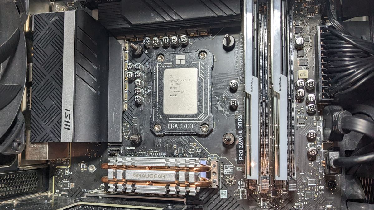 Silverstone IceMyst 360 and 240mm AIO Review: Unique VRM and RAM fans ...