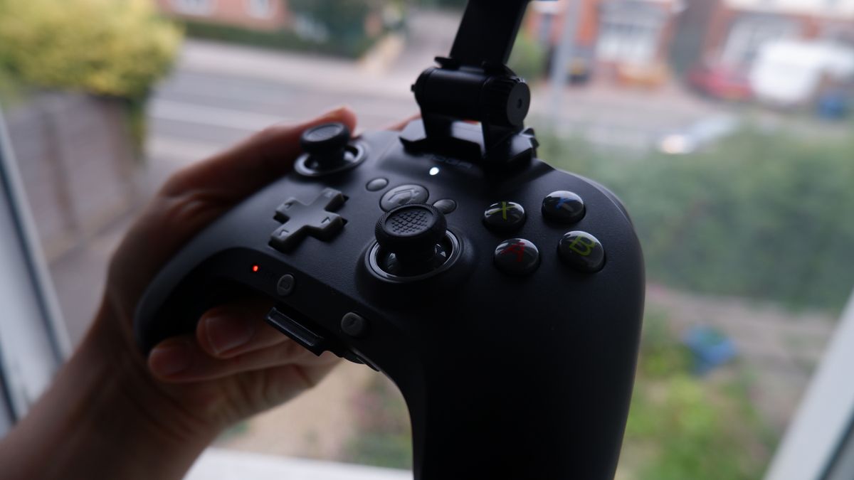 MOGA XP5-i Plus Bluetooth iPhone Controller review | Laptop Mag