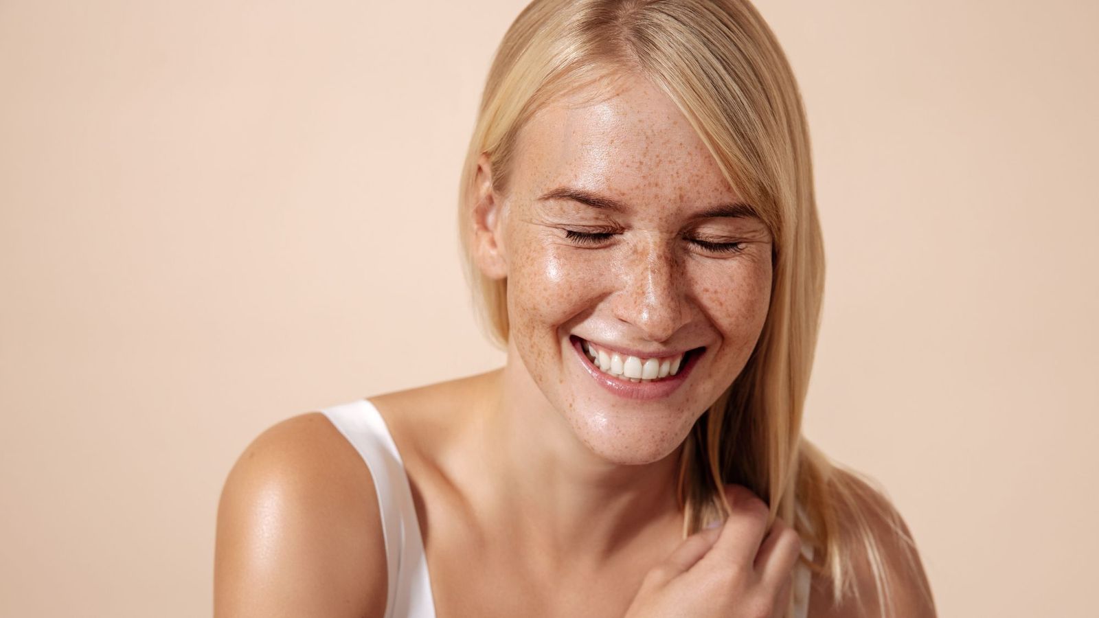 Best Concealer For Dry Skin: Hydrating Not Cakey | Marie Claire UK