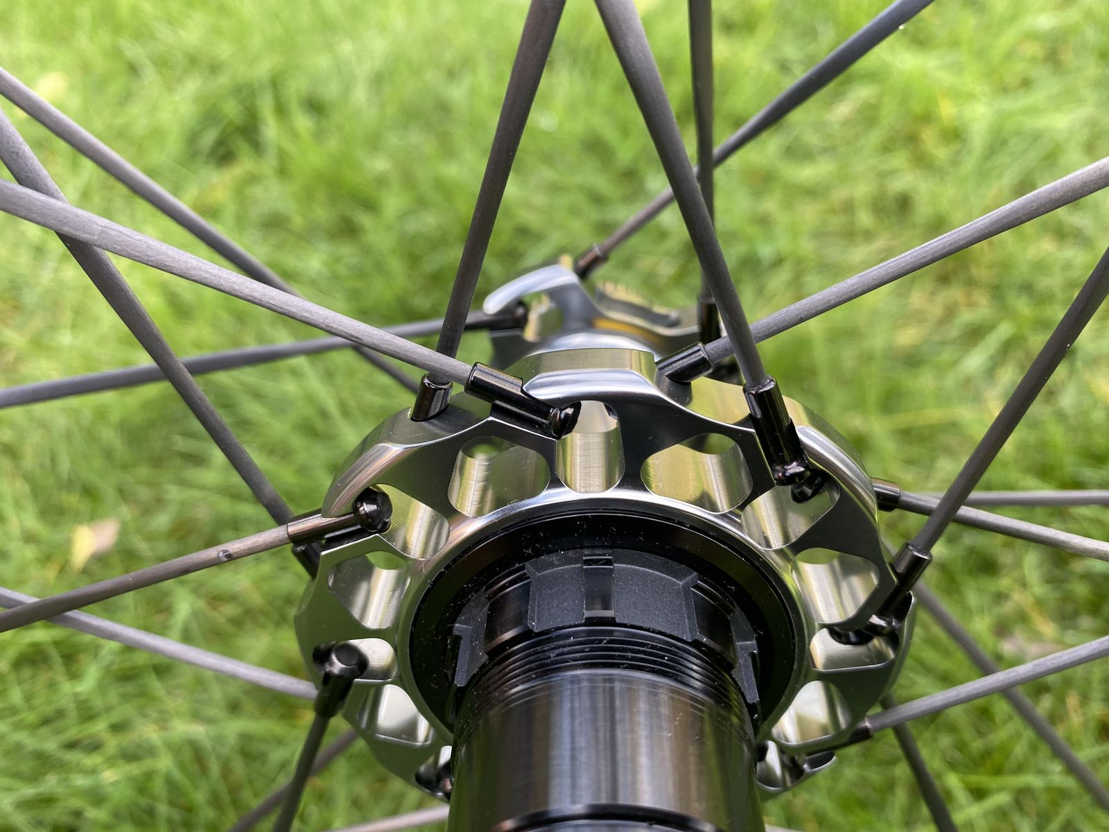 Elitewheels 50D carbon road wheels review - lighter and half the price ...