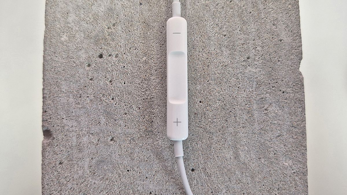 Apple EarPods USB-C review: sleek, stylish, yet sonically unremarkable ...