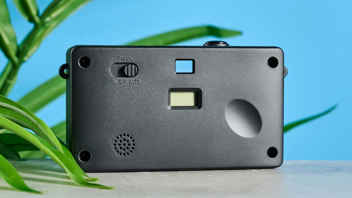 Camp Snap Screen-Free digital camera review | Tom's Guide