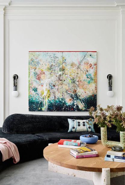Linen vs Velvet Sofas — Which is the Best Choice? | Livingetc