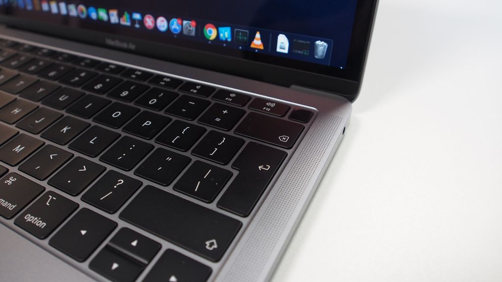 Apple's 16-inch MacBook Pro to end the era of Butterfly keyboards ...