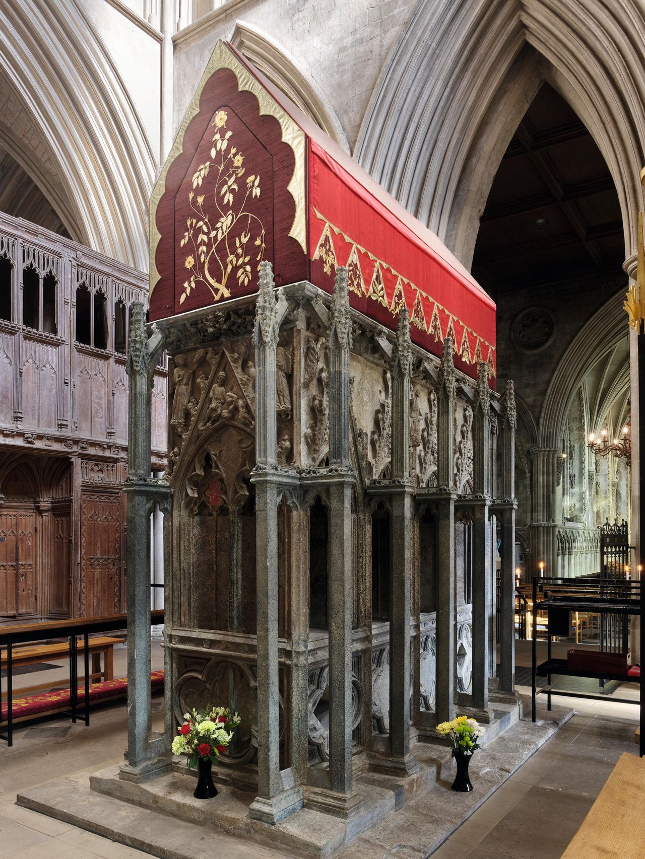 The tale of St Alban: An abbey, a Cathedral, and a martyr so holy that ...