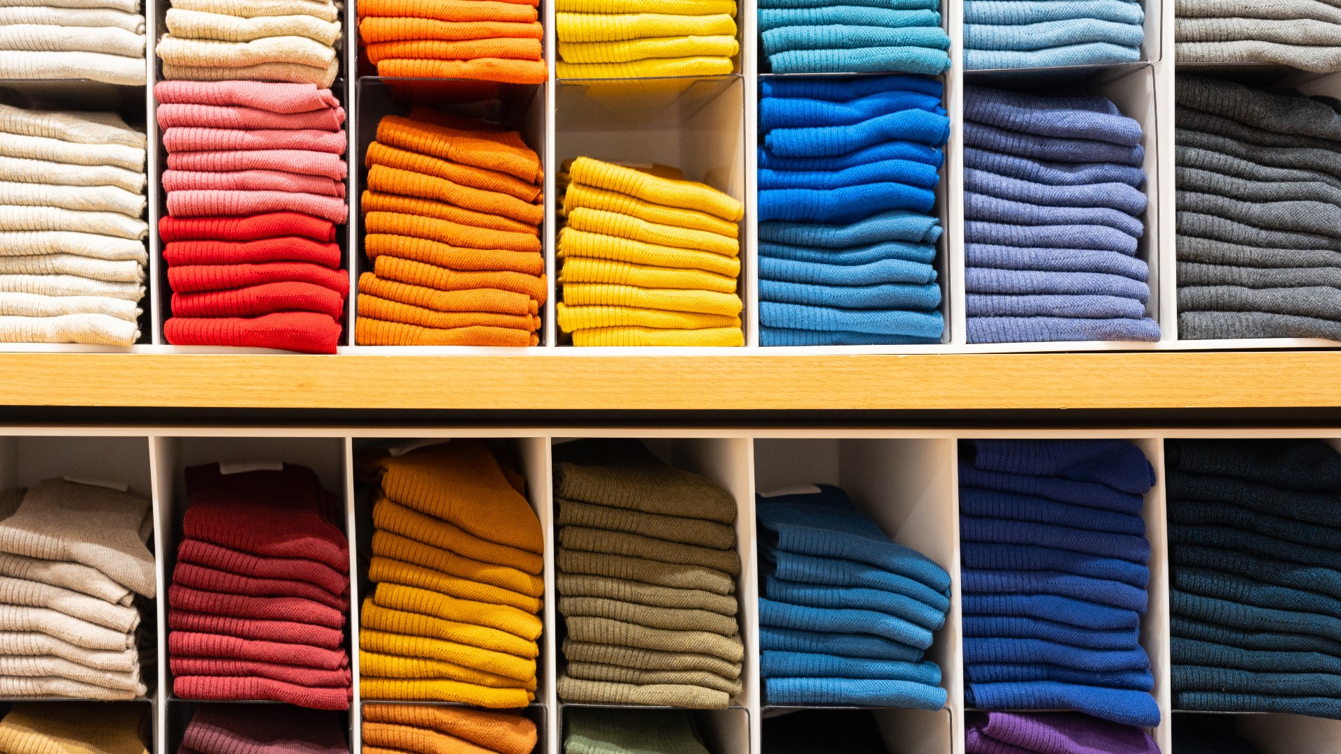 How to do a color analysis to find shades that suit you best | My ...