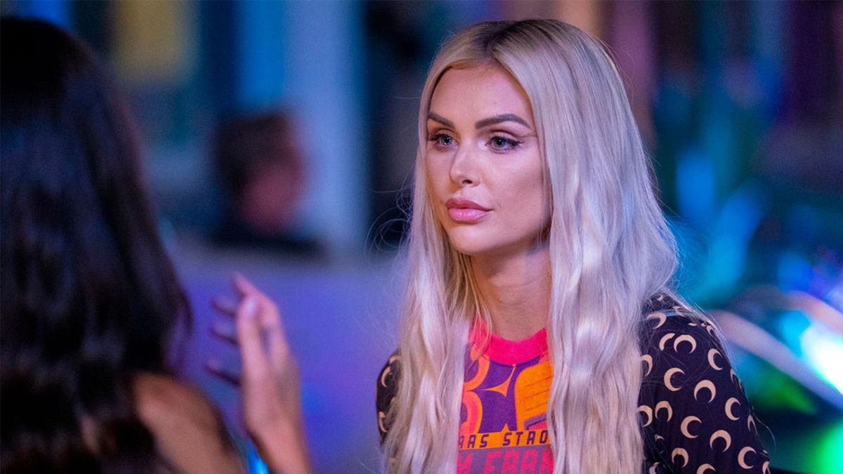 'She Pivots' with Lala Kent: Fighting for Her Sobriety—and Her Child ...