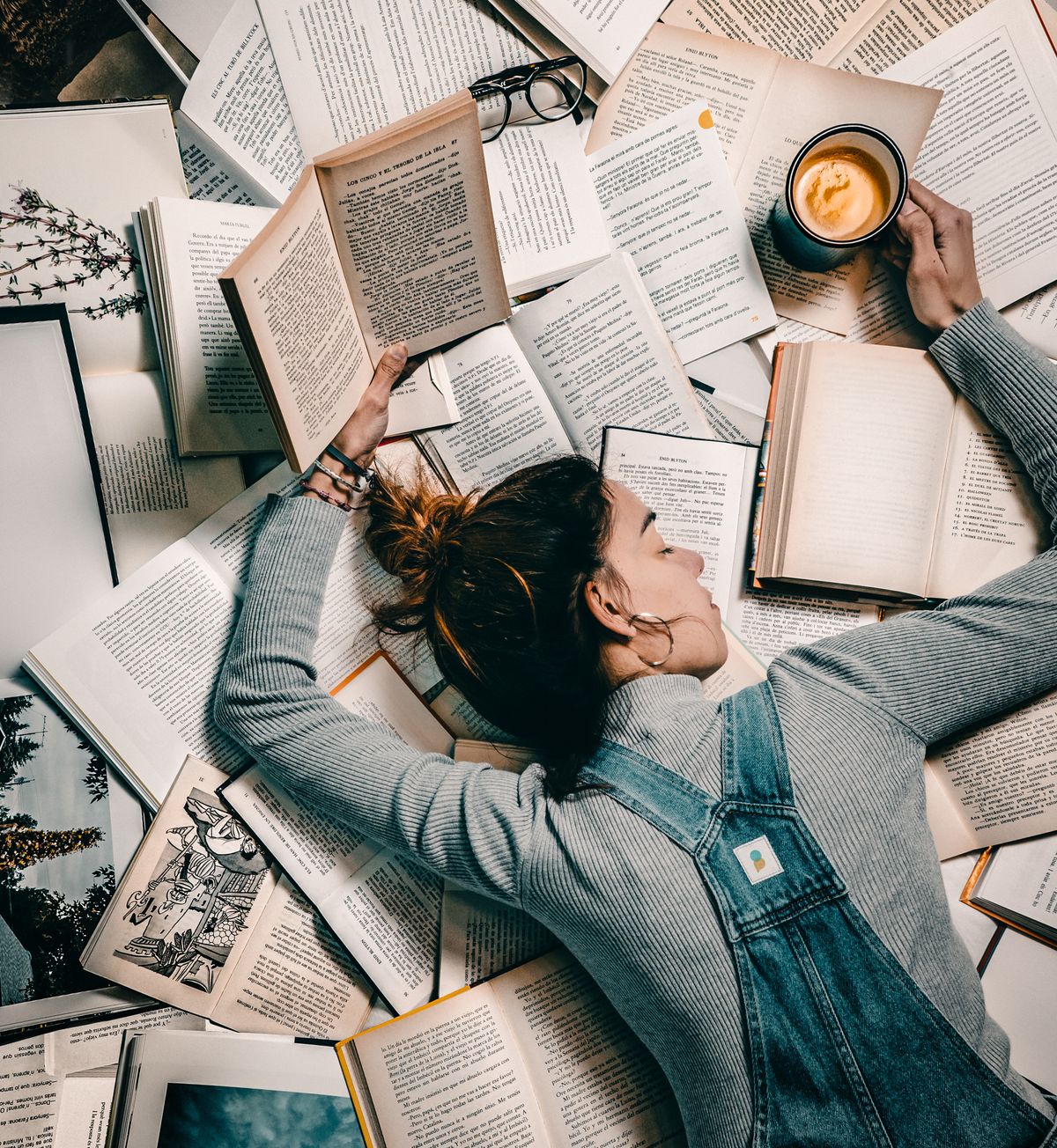 50 touching photos of lockdown... but which one do you think is best ...