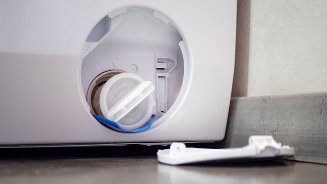 7 reasons your washing machine won’t spin — and how to fix them | Tom's ...