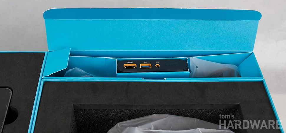 What's In The HTC Vive Box