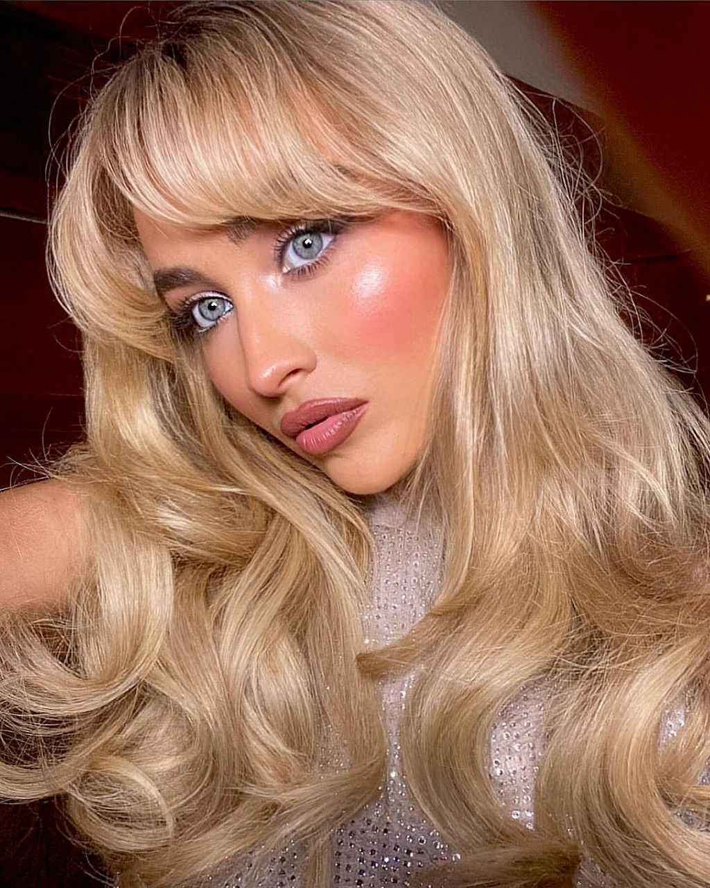 What Haircut Does Sabrina Carpenter Have, And How Does She Style Her ...