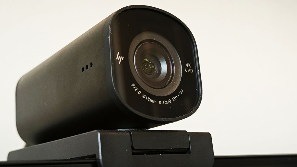 HP 965 4K Streaming Webcam review: AI auto-framing webcam is all ...