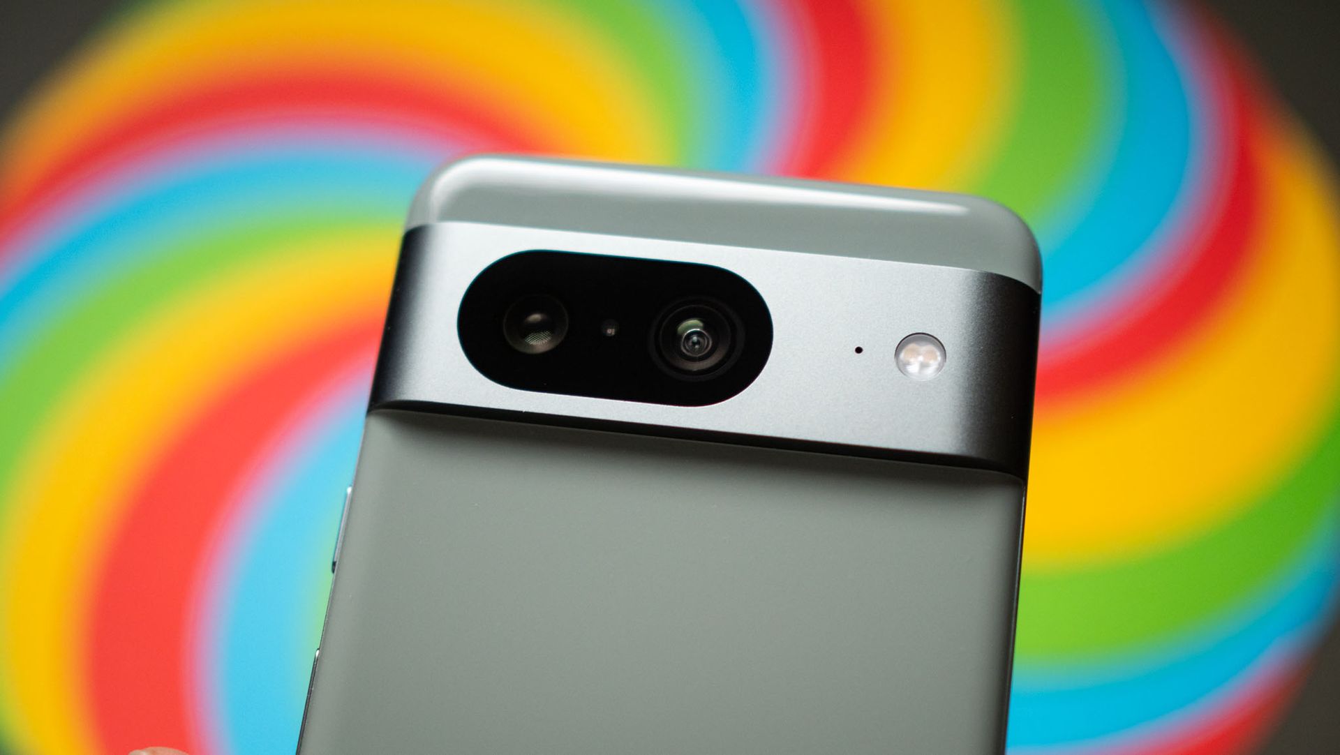 Sweet! The Google Pixel 8 is $200 OFF during the Amazon Spring Sale ...