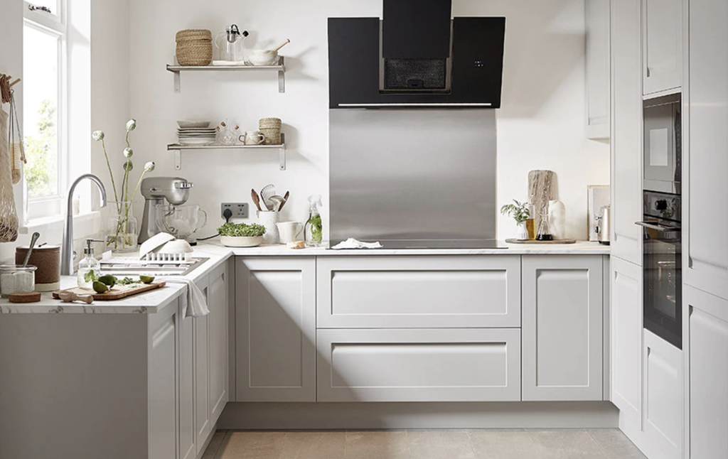 The stunning new B&Q kitchen range is out... and there's a 40% off sale ...