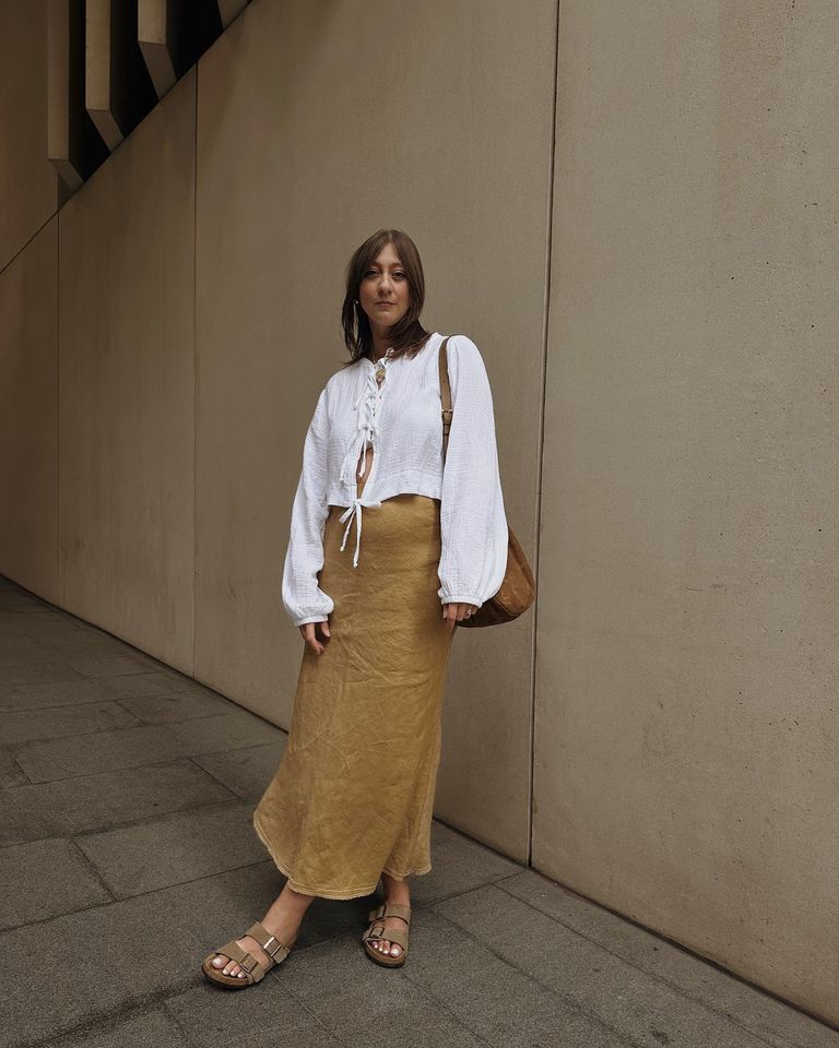 5 Linen Skirt Outfits to Add to Your Summer Rotation | Who What Wear